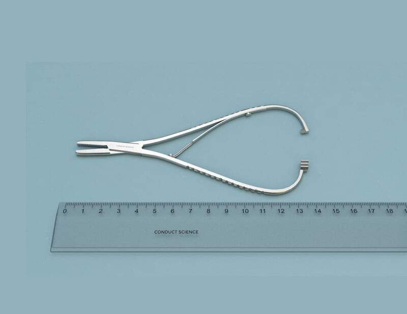 Needle Holders - Conduct Science